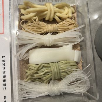 TOSS NOODLE BAR - Updated July 2025 - 1323 Photos & 1364 Reviews - 2272 ...