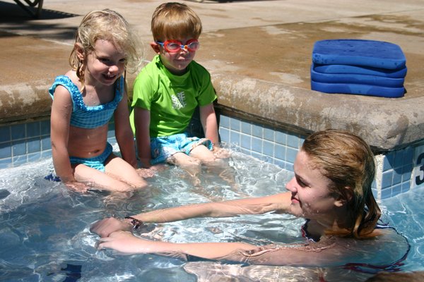 BEN FRANKLIN POOL & WATERSLIDE - Updated December 2025 - 1600 E Panama ...