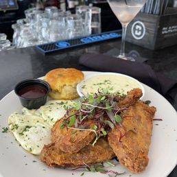 KATCH KITCHEN & COCKTAILS - Updated July 2025 - 406 Photos & 264 ...