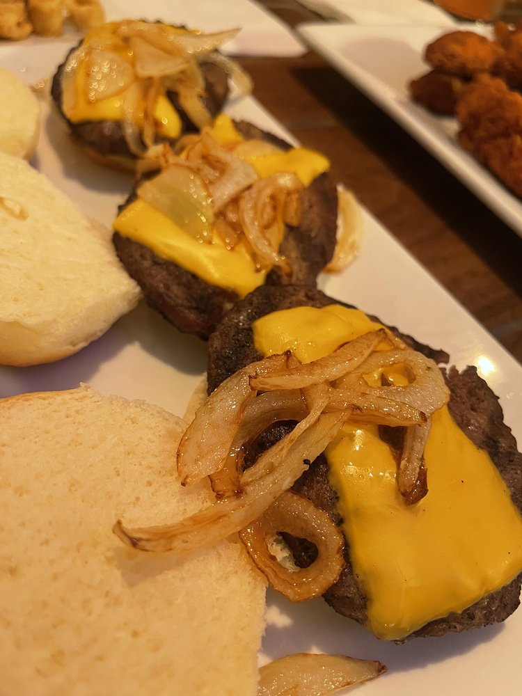 CEE GEES BAR & GRILL - Updated July 2024 - 13 Photos & 40 Reviews - 400 ...