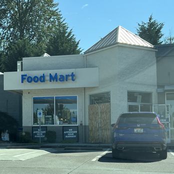 CHEVRON - Updated December 2025 - 10715 SE 240th St, Kent, Washington ...