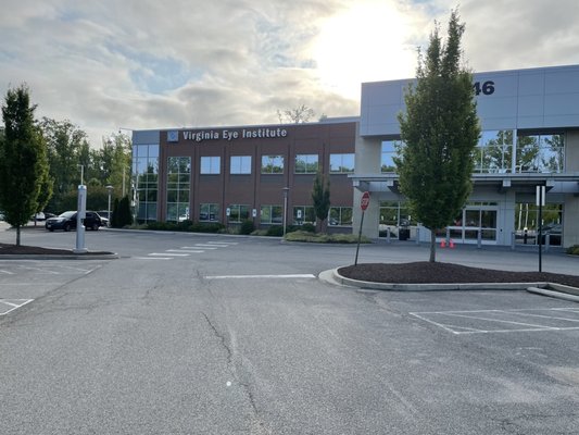 VIRGINIA EYE INSTITUTE - REYNOLDS CROSSING - Updated January 2026 - 13 ...
