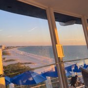 SPINNERS REVOLVING ROOF-TOP LOUNGE - 242 Photos & 205 Reviews - Salad ...