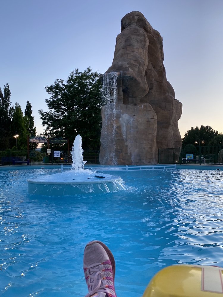 BOONDOCKS FOOD & FUN - TEMP. CLOSED - 79 Photos & 93 Reviews - 75 E ...