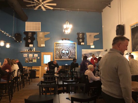 CAPSTAN BAR BREWING COMPANY - 47 Photos & 27 Reviews - Breweries - 2036 ...