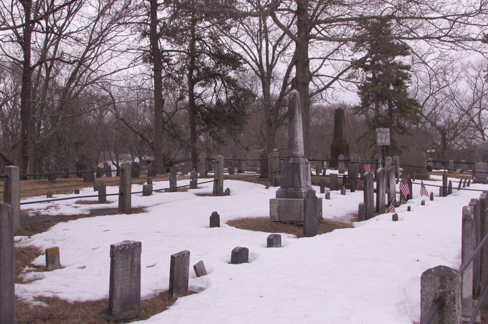 ANCIENT LITTLE NECK CEMETERY - Updated January 2026 - 27 Photos ...