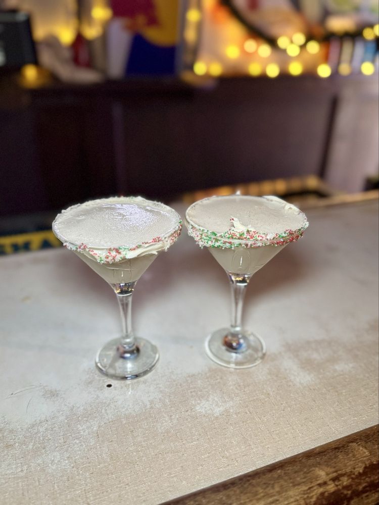 FROGGY’S BAR - Updated October 2025 - 32 Photos & 17 Reviews - 4602 ...