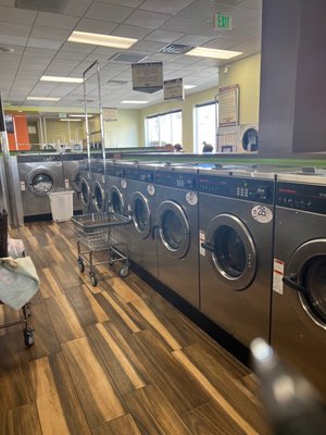 CLEAN KING LAUNDRY - Updated January 2026 - 187 Photos & 63 Reviews - 3601 Crenshaw Blvd, Los ...