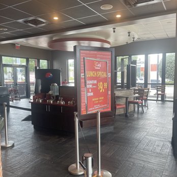 3 CHEFS AND A CHICKEN - Updated December 2024 - 246 Photos & 394 ...