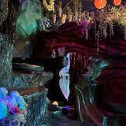 REQUIEM COFFEE TEA AND FANTASY - 1349 Photos & 545 Reviews - 280 S ...