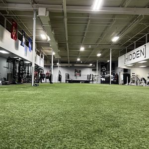 HIDDEN GYM - 22 Photos & 18 Reviews - Gyms - 109 N Greenville Ave ...