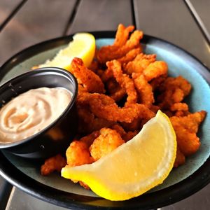 KING’S INN - Updated April 2025 - 152 Photos & 234 Reviews - 1116 E ...