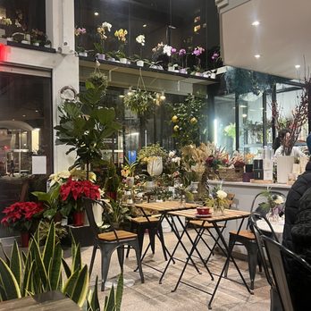 REMI FLOWER & COFFEE - Updated May 2024 - 1705 Photos & 666 Reviews ...
