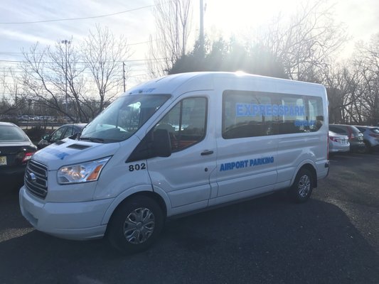 EXPRESSPARK SOUTH LOT - Updated December 2025 - 34 Photos & 90 Reviews ...