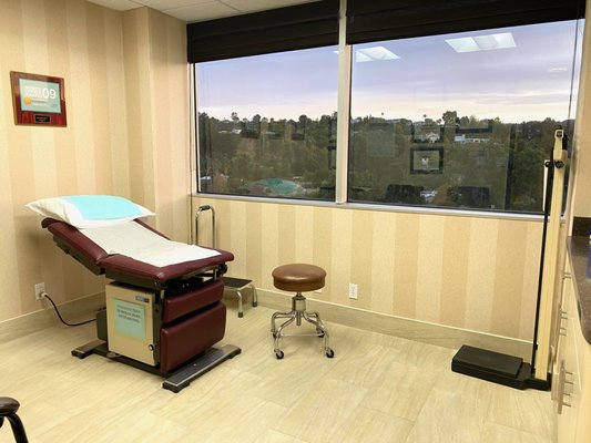 KENNETH BUCH, MD - Updated December 2025 - 16 Photos & 63 Reviews ...