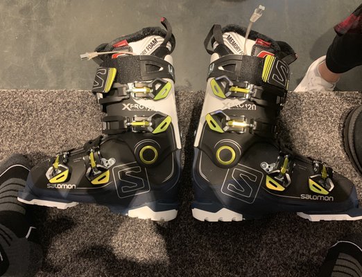 SUREFOOT - Updated January 2026 - 11 Photos & 49 Reviews - 805 Third ...