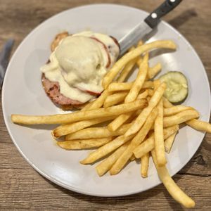 THE PEACH BOTTOM INN - Updated December 2025 - 32 Reviews - 6085 Delta ...