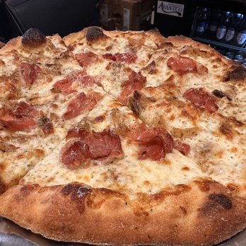 AJ’S PIZZA JOINT - Updated June 2025 - 231 Photos & 81 Reviews - 42 W ...