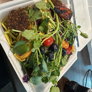 OCTOPUS FALAFEL TRUCK - Updated December 2025 - 675 Photos & 509 ...