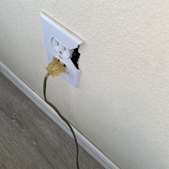 SANDSTONE POINT HOTEL - Updated October 2025 - 155 Photos & 38 Reviews ...