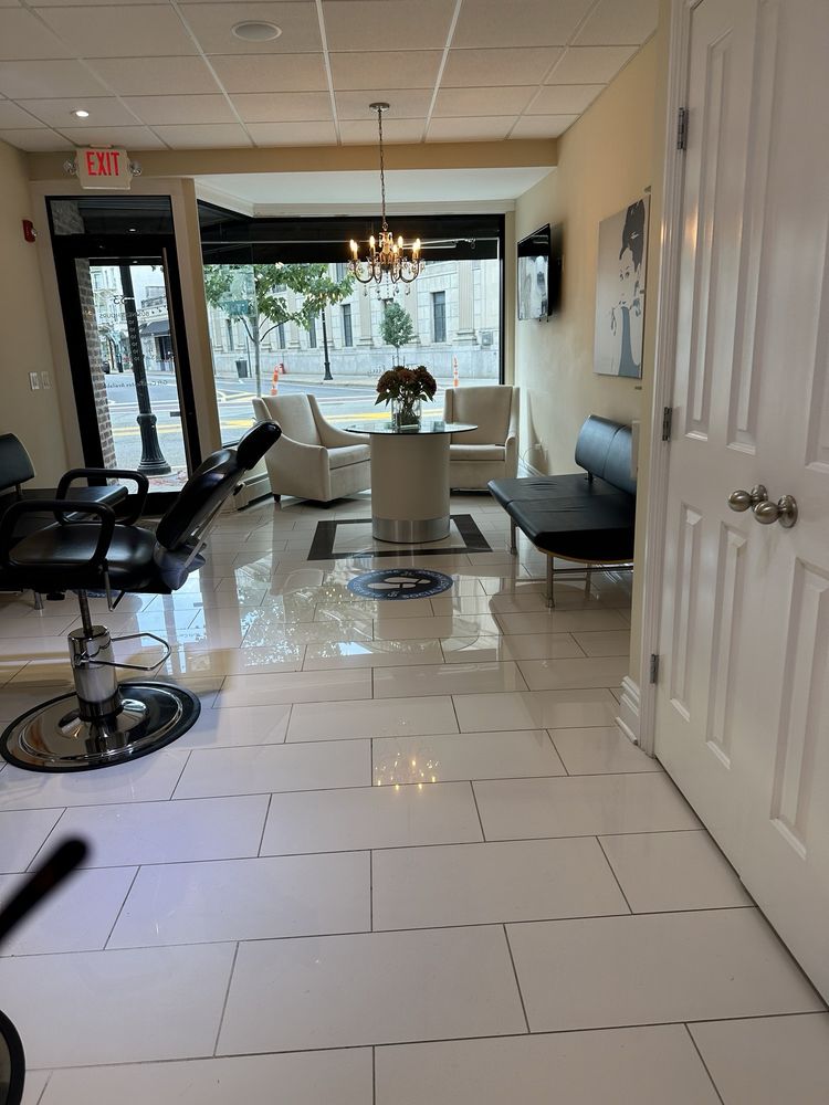 THREADING STATION - Updated October 2025 - 12 Photos & 39 Reviews - 33 ...