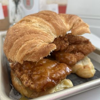 BEIGNETS & BREW - Updated October 2025 - 180 Photos & 54 Reviews - 2079 ...