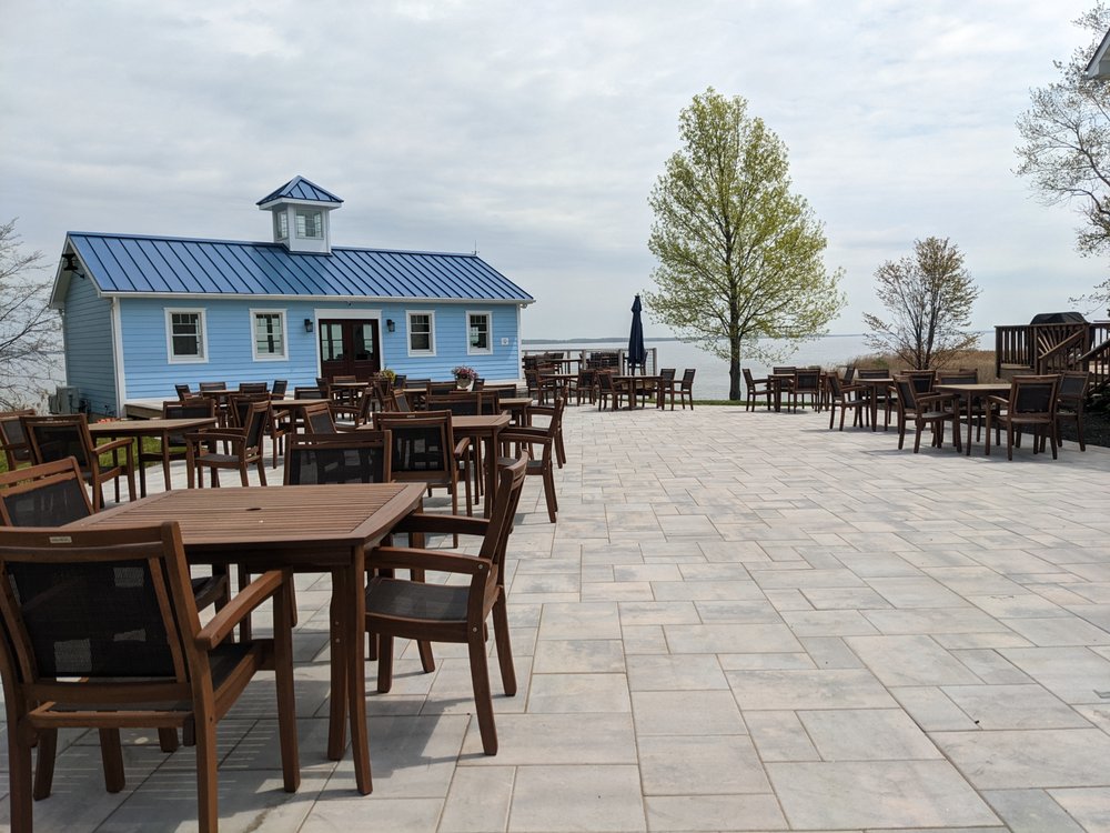 LOVE POINT VINEYARDS AND WINERY - 24 Photos - 305 River Shore Ln ...