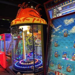 1UP ENTERTAINMENT + SOCIAL - Updated July 2025 - 102 Photos & 44 ...