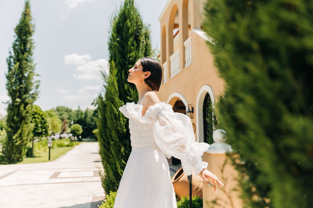 HELLO BRIDE CO - CONTEMPORARY WEDDING DRESSES - Updated June 2025 - 31 ...