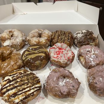 PARLOR DOUGHNUTS - Updated April 2025 - 381 Photos & 111 Reviews - 2912 ...