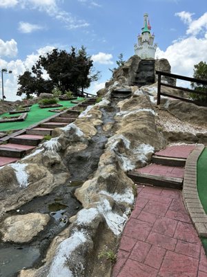 MAGIC MOUNTAIN FUN CENTER - EAST - Updated December 2025 - 70 Photos ...