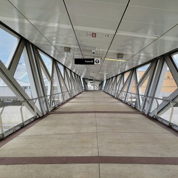 ASHBURN METRO - Updated December 2025 - 28 Photos - 43655 Ashburn Metro ...