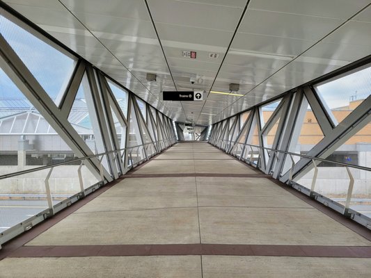 ASHBURN METRO - Updated December 2025 - 28 Photos - 43655 Ashburn Metro ...