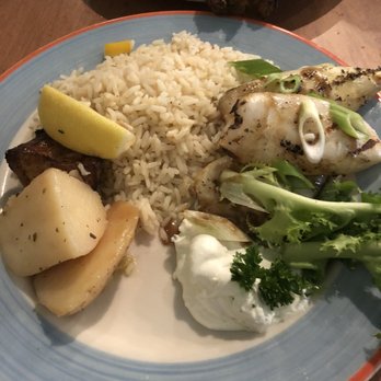 MEZES - Updated August 2024 - 345 Photos & 271 Reviews - 456 Danforth ...