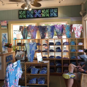 REEVE SHERRI GALLERY & GIFTS-MAKAWAO - Updated June 2024 - 47 Photos ...