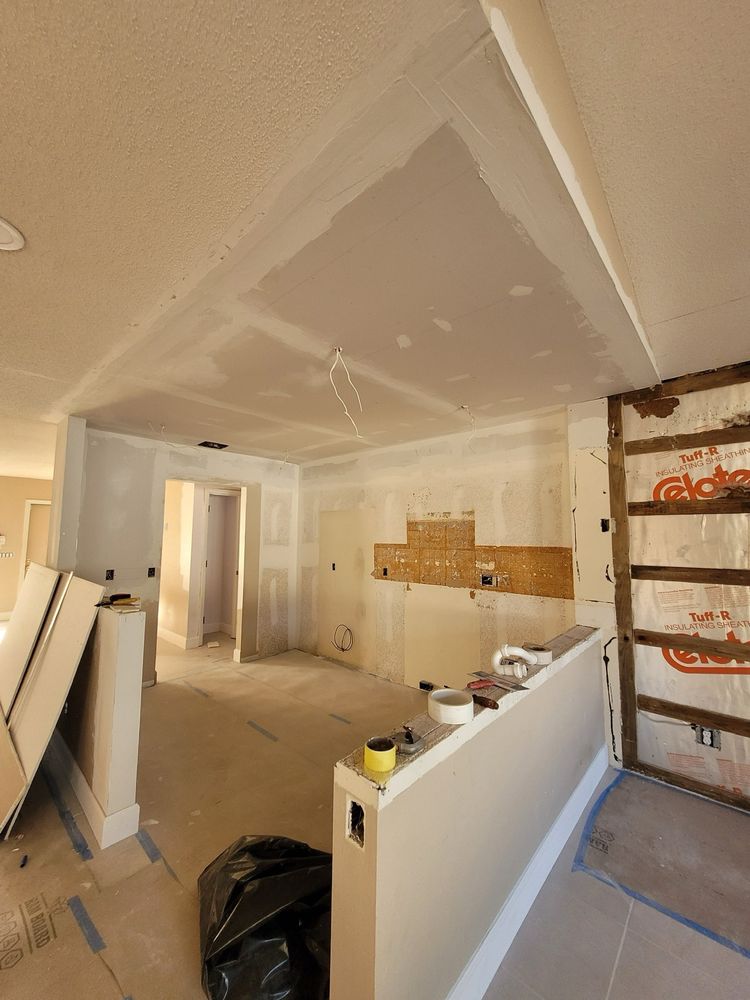 FAMILY HOME - Updated June 2026 - Request Consultation - 27 Photos ...