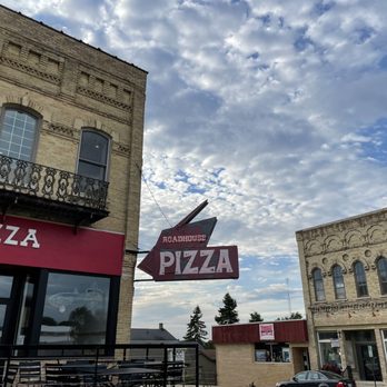 ROADHOUSE PIZZA - Updated December 2025 - 54 Photos & 45 Reviews - 102 ...