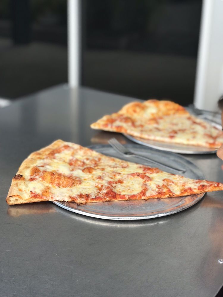 LAZY MOON PIZZA - 1018 Photos & 648 Reviews - 1011 E Colonial Dr ...