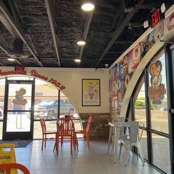 RANDY’S DONUTS - Updated December 2025 - 162 Photos & 150 Reviews ...