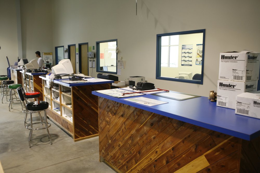 EWING OUTDOOR SUPPLY - Updated July 2024 - 11 Photos - 5480 Vann Pl ...