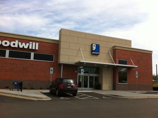 GOODWILL - Updated October 2025 - 19 Photos & 30 Reviews - 16025 ...