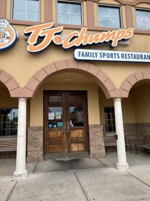 TJ CHUMPS - Updated October 2025 - 73 Photos & 144 Reviews - 1100 E ...