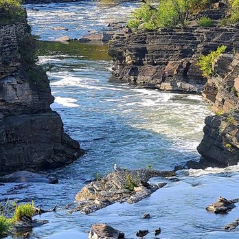 HOG’S BACK FALLS PARK - Updated July 2024 - 49 Photos & 19 Reviews ...