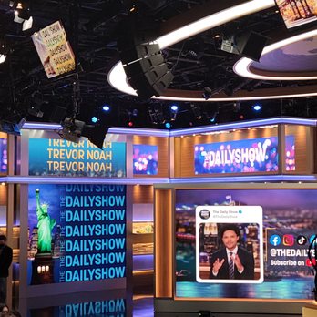 THE DAILY SHOW - Updated October 2025 - 235 Photos & 266 Reviews - 733 ...