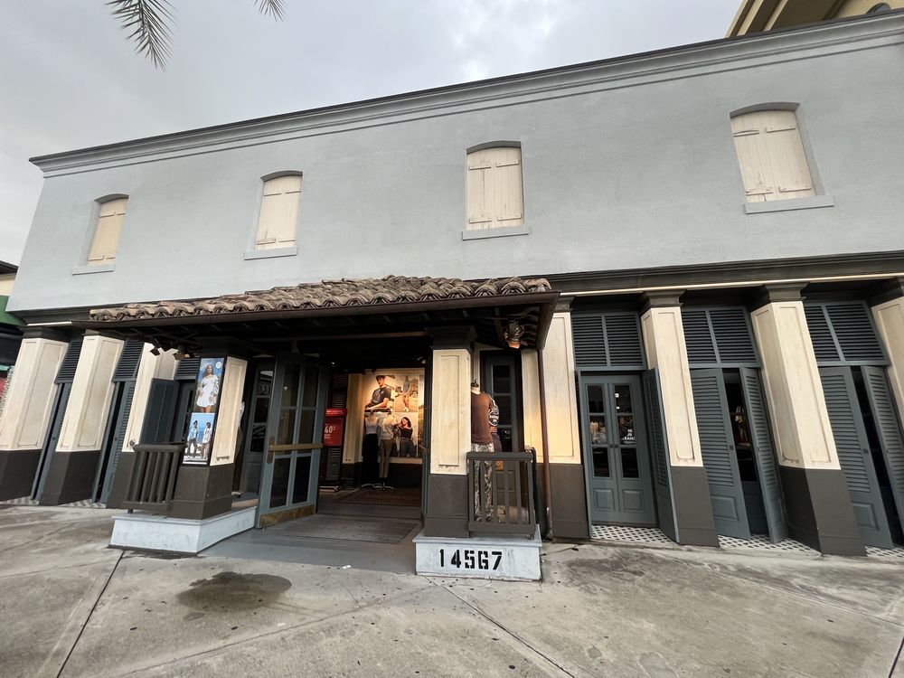 HOLLISTER # 709 - Updated December 2025 - 35 Photos - 14567 SW 5th St ...