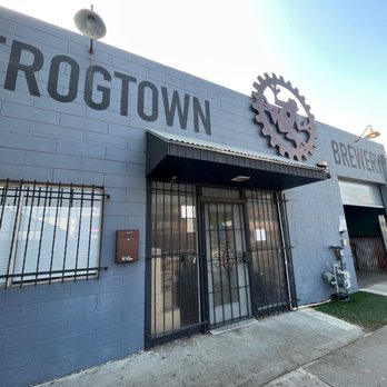 FROGTOWN BREWERY - Updated May 2024 - 442 Photos & 196 Reviews - 2931 ...