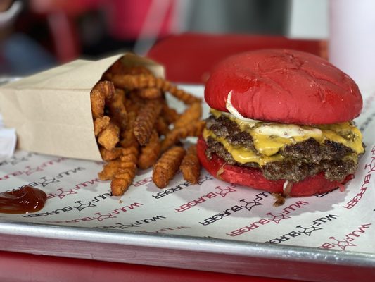 WULF BURGER - Updated March 2025 - 336 Photos & 415 Reviews - 9250 ...