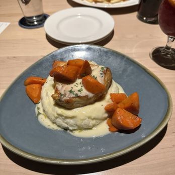 OCEAN BLUE RESTAURANT & OYSTER BAR - Updated October 2025 - 303 Photos ...