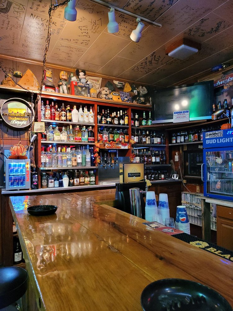 SILVER SPUR BAR & LOUNGE - Updated February 2025 - 408 Dayton St ...