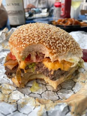 BURGER 25 - Updated September 2024 - 42 Photos & 78 Reviews - 1915 Long ...